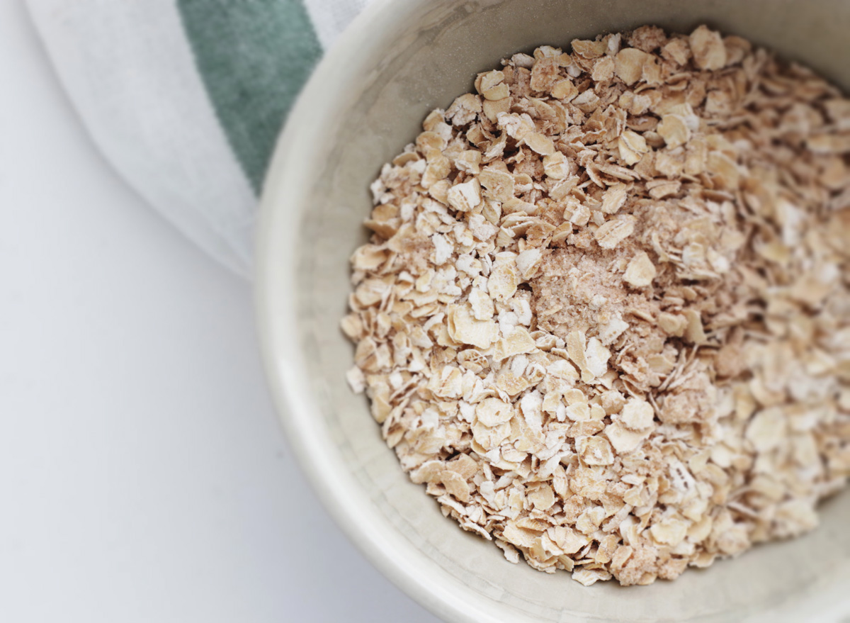 6 Oatmeal Mistakes Making You Fat — Eat This Not That