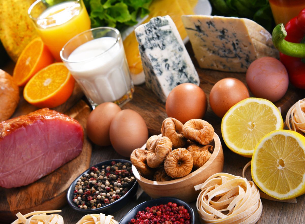 10 Amazing Benefits of Eating Protein, According to Dietitians