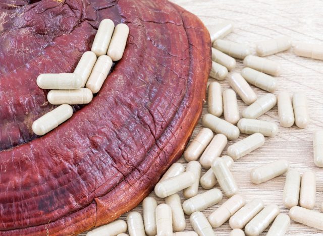 7 Best Supplements to lose weight, According to Dietitians
