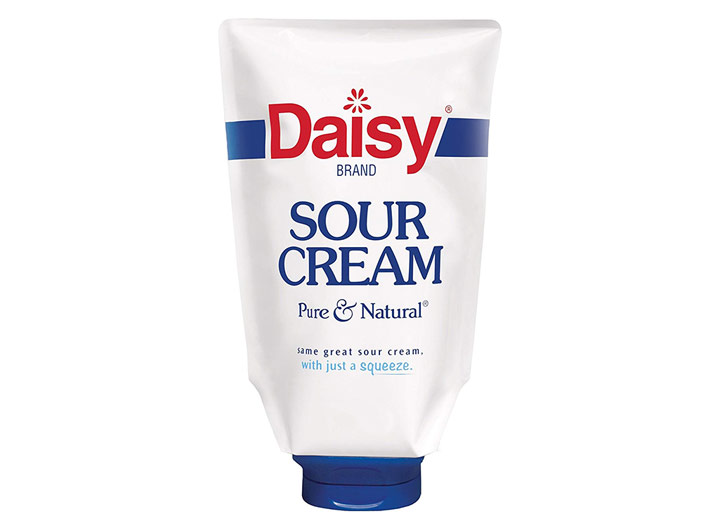 6 Healthiest Sour Creams—and 2 to Avoid