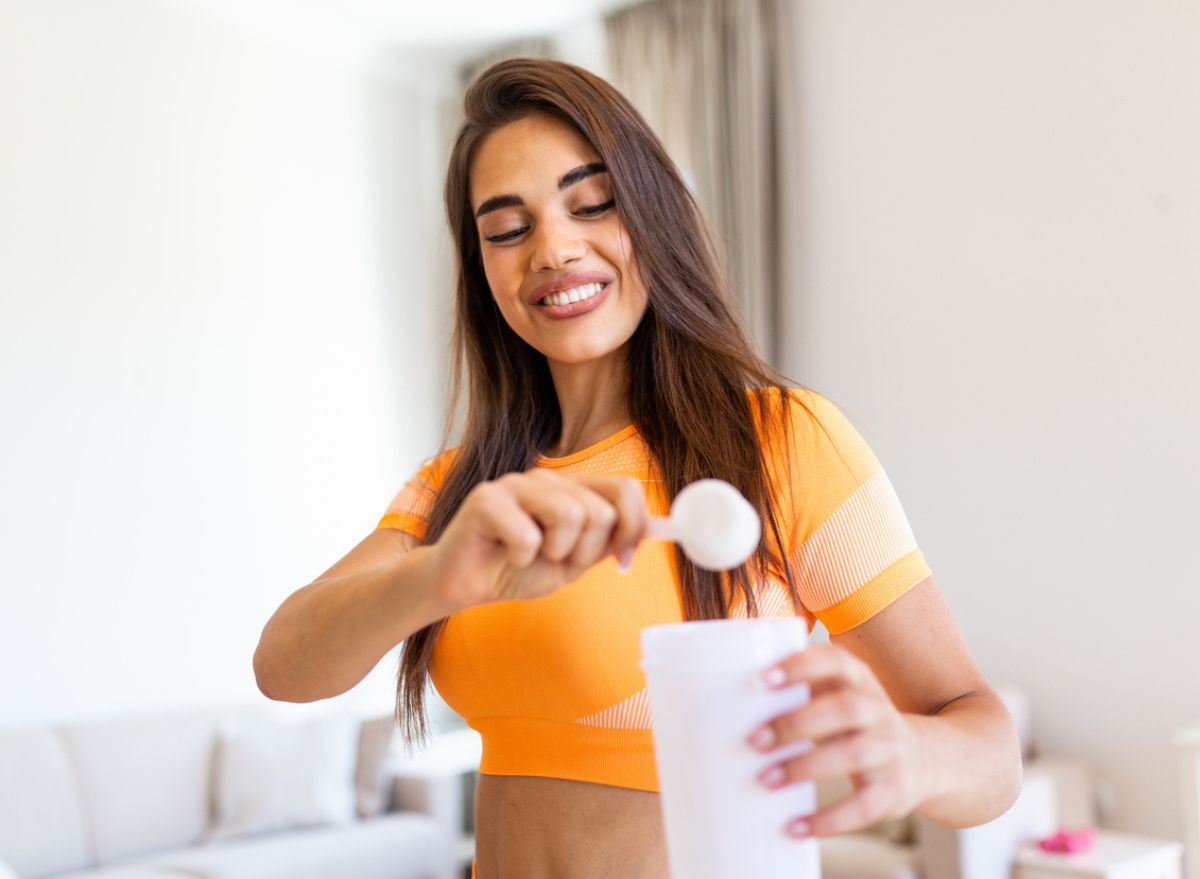10 Amazing Benefits of Eating Protein, According to Dietitians