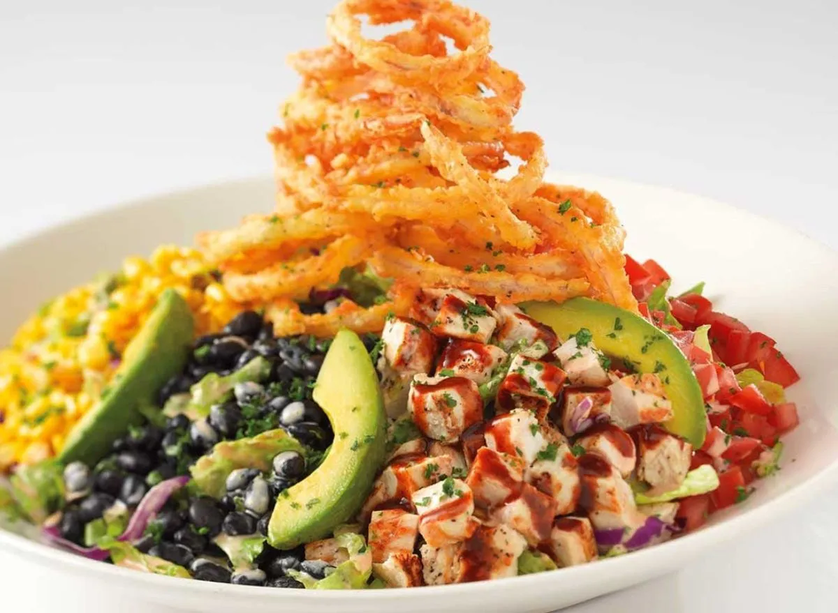 8 Restaurant Chains That Serve the Best Salads