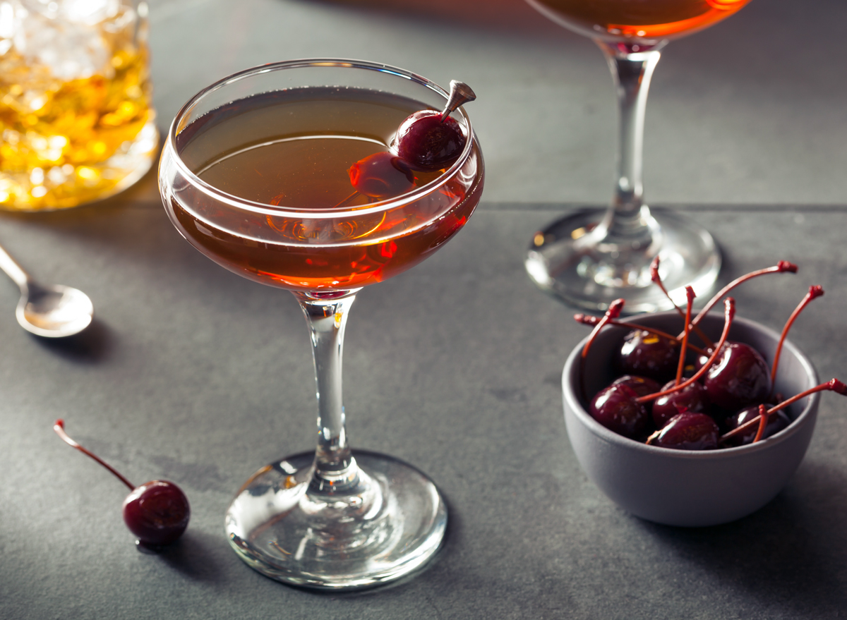 31 Old-Fashioned Cocktails Everyone Should Order at Least Once