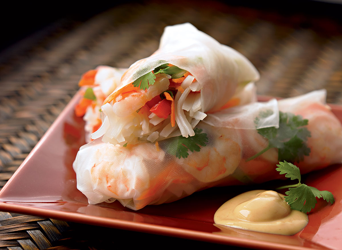 Healthy Summer Roll Recipe With Shrimp and Mango — Eat This Not That