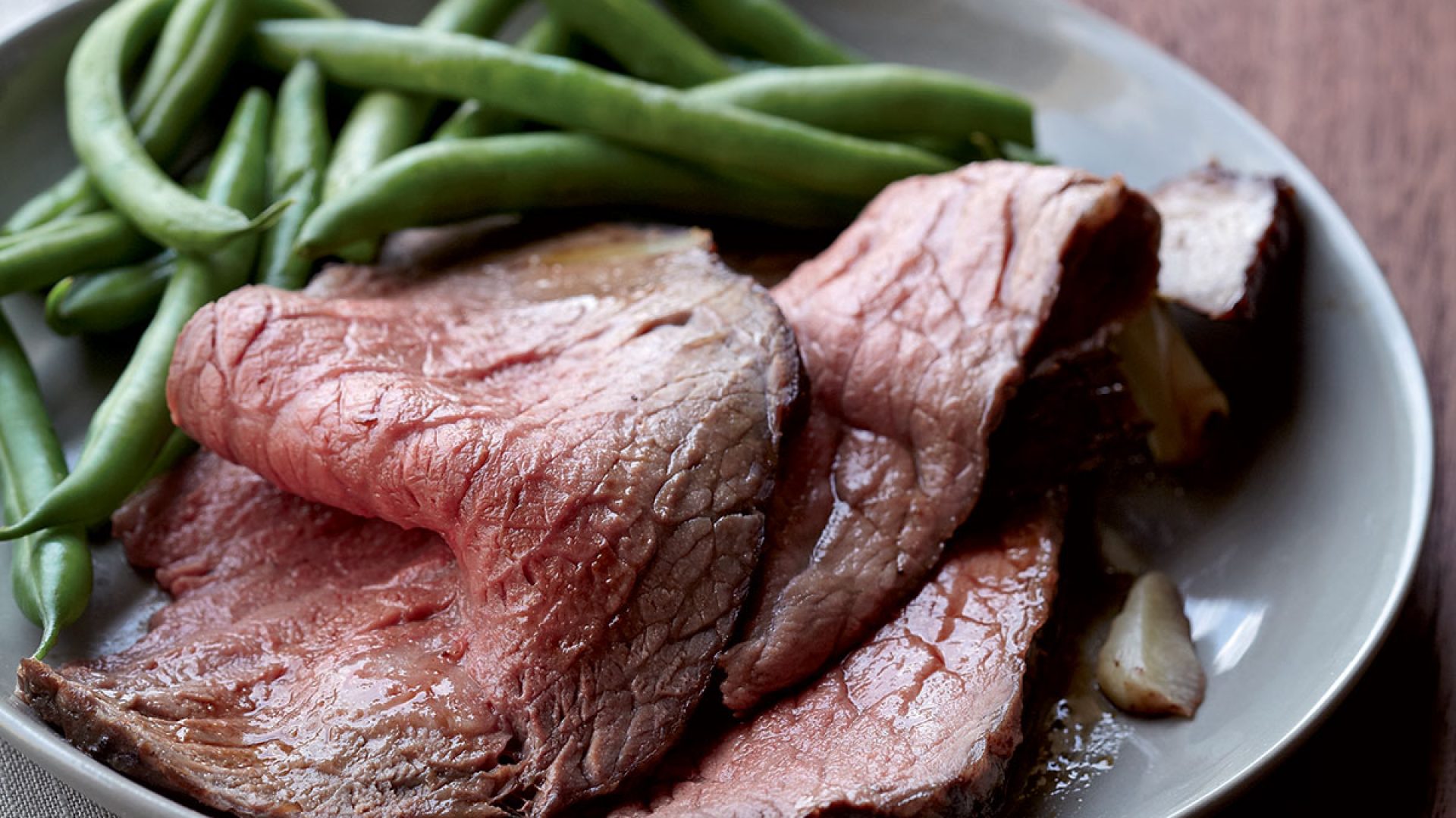 Classic Roast Beef Recipe With Garlic and Rosemary — Eat This Not That