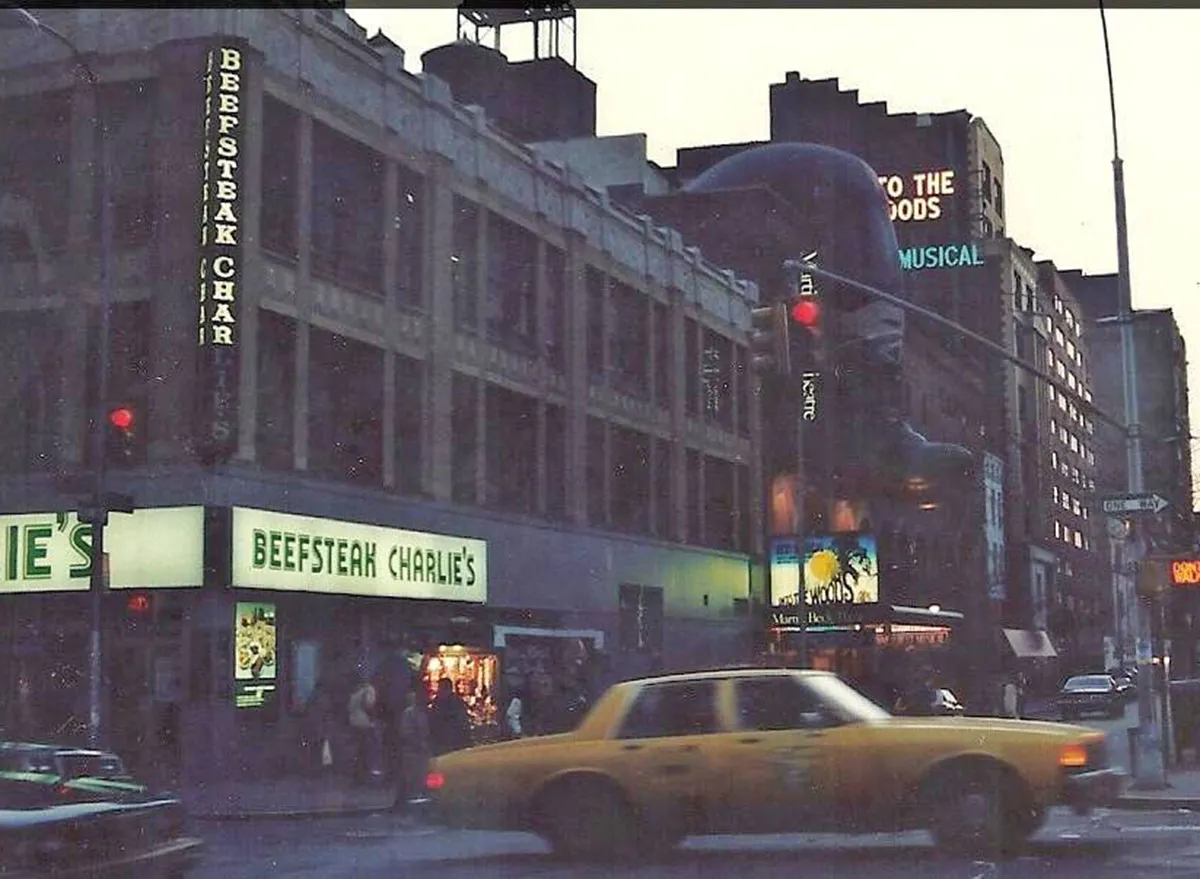 These 1980s Restaurants Didn't Stand the Test of Time — Eat This Not That
