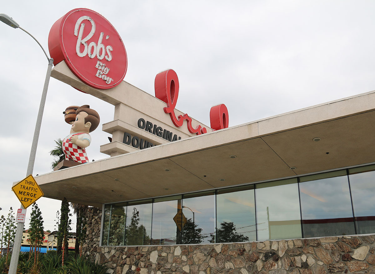 16 Beloved Restaurants Only '70s Kids Will Remember — Eat This Not That