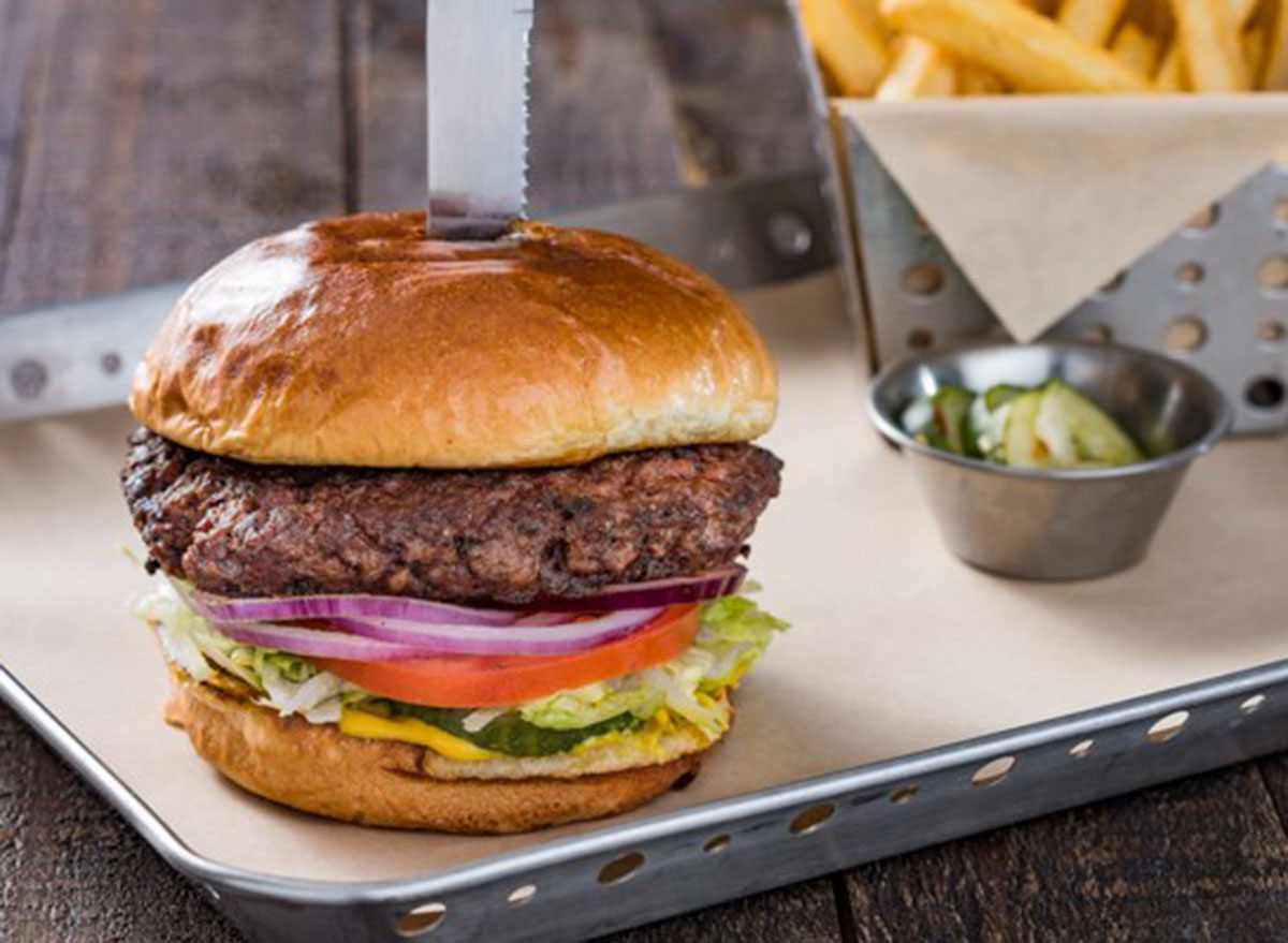 The #1 Healthiest Burger at 10 Major Restaurant Chains