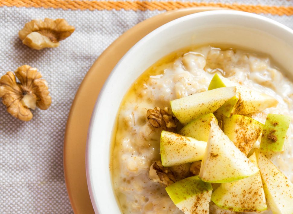 Side Effects of Eating Too Much Oatmeal, According to Experts — Eat ...