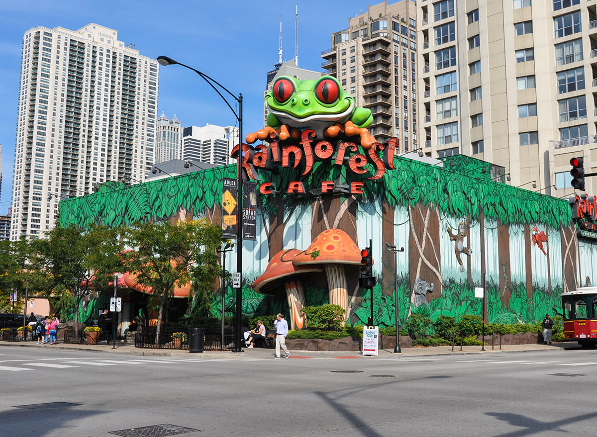 These 1990s Restaurants Didn't Last — Eat This Not That