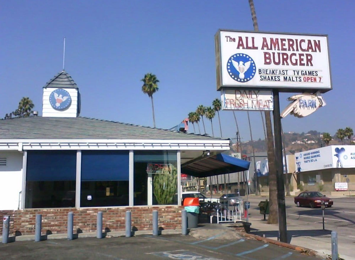 These 1980s Restaurants Didn't Stand the Test of Time — Eat This Not That