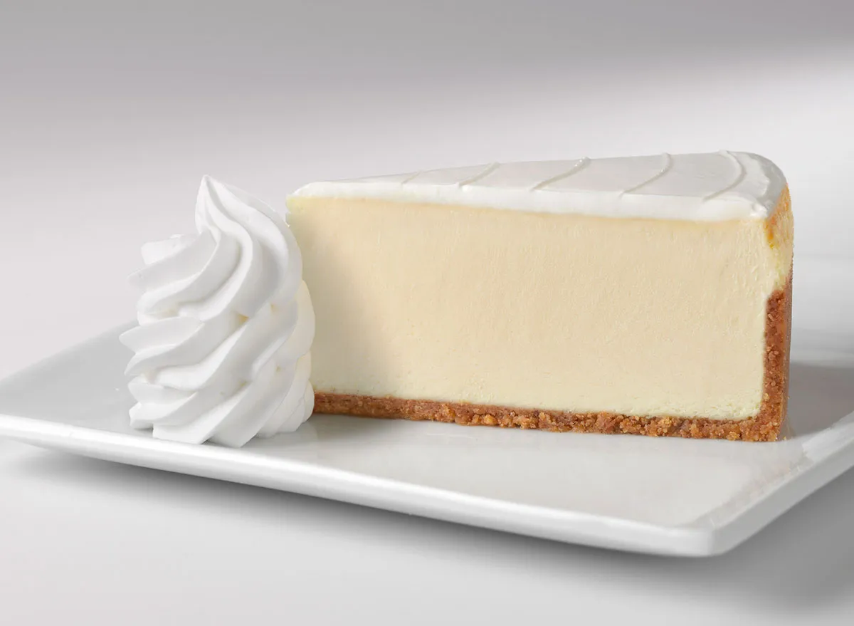 The Best and Worst Cheesecake Factory Cheesecakes - Eat This Not That