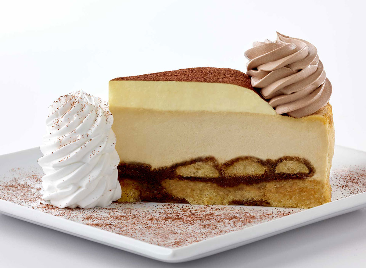 The Best and Worst Cheesecake Factory Cheesecakes - Eat This Not That