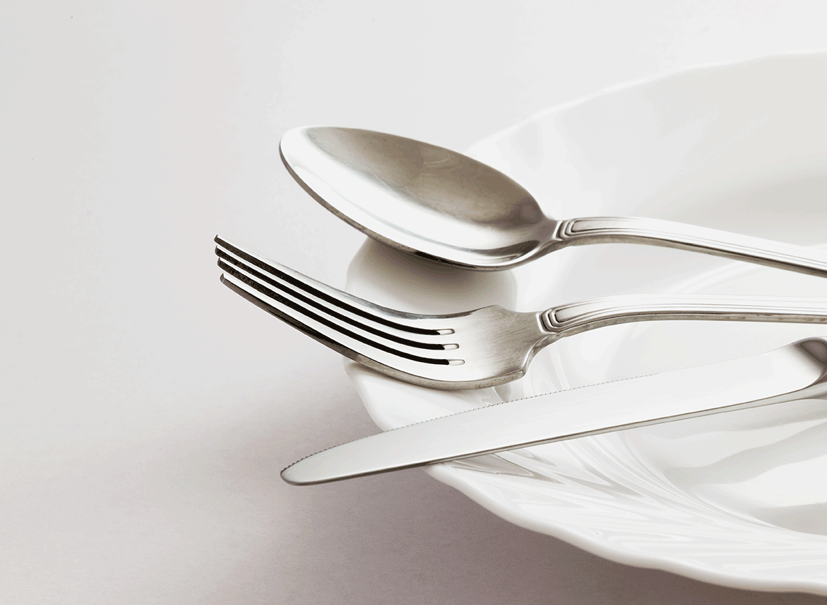 30 Dangerous Kitchen Items and How to Use Them — Eat This Not That
