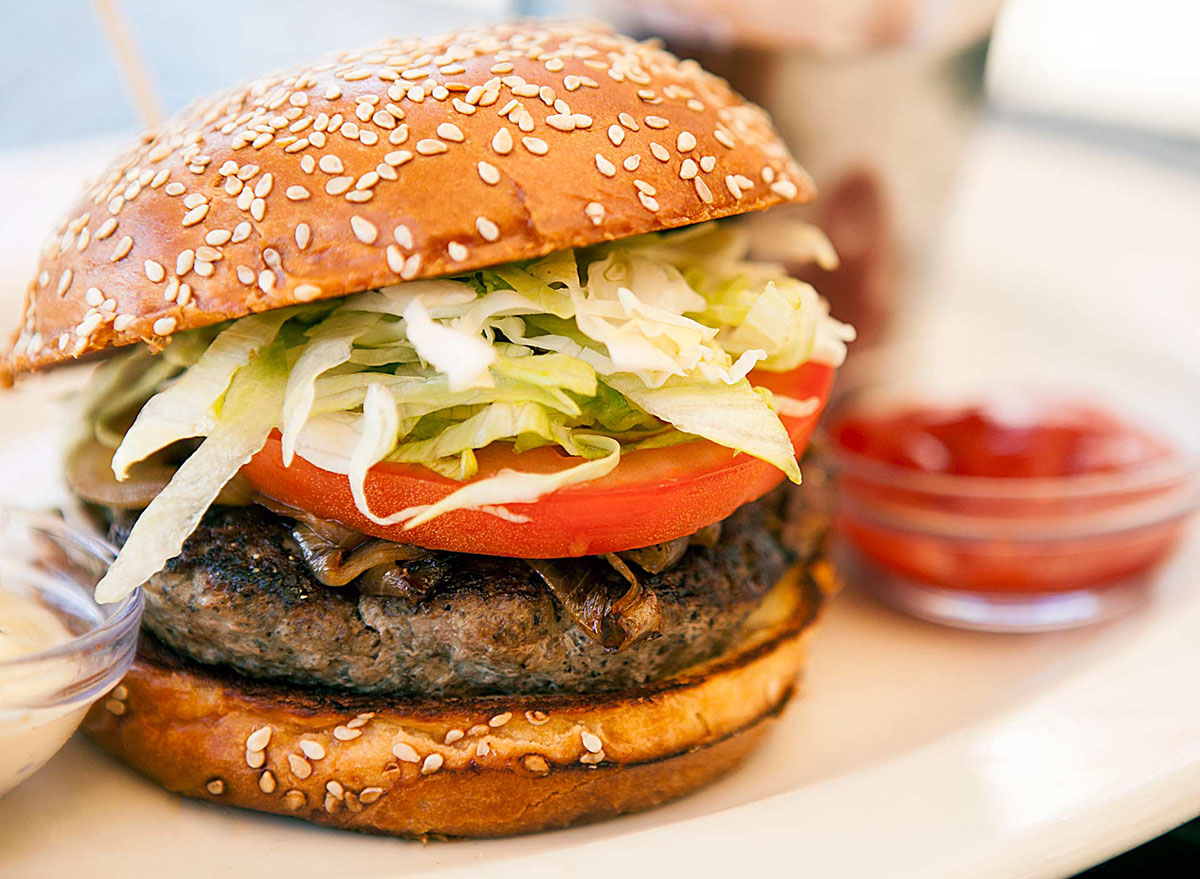 10 Restaurant Chains That Serve the Best Turkey Burgers