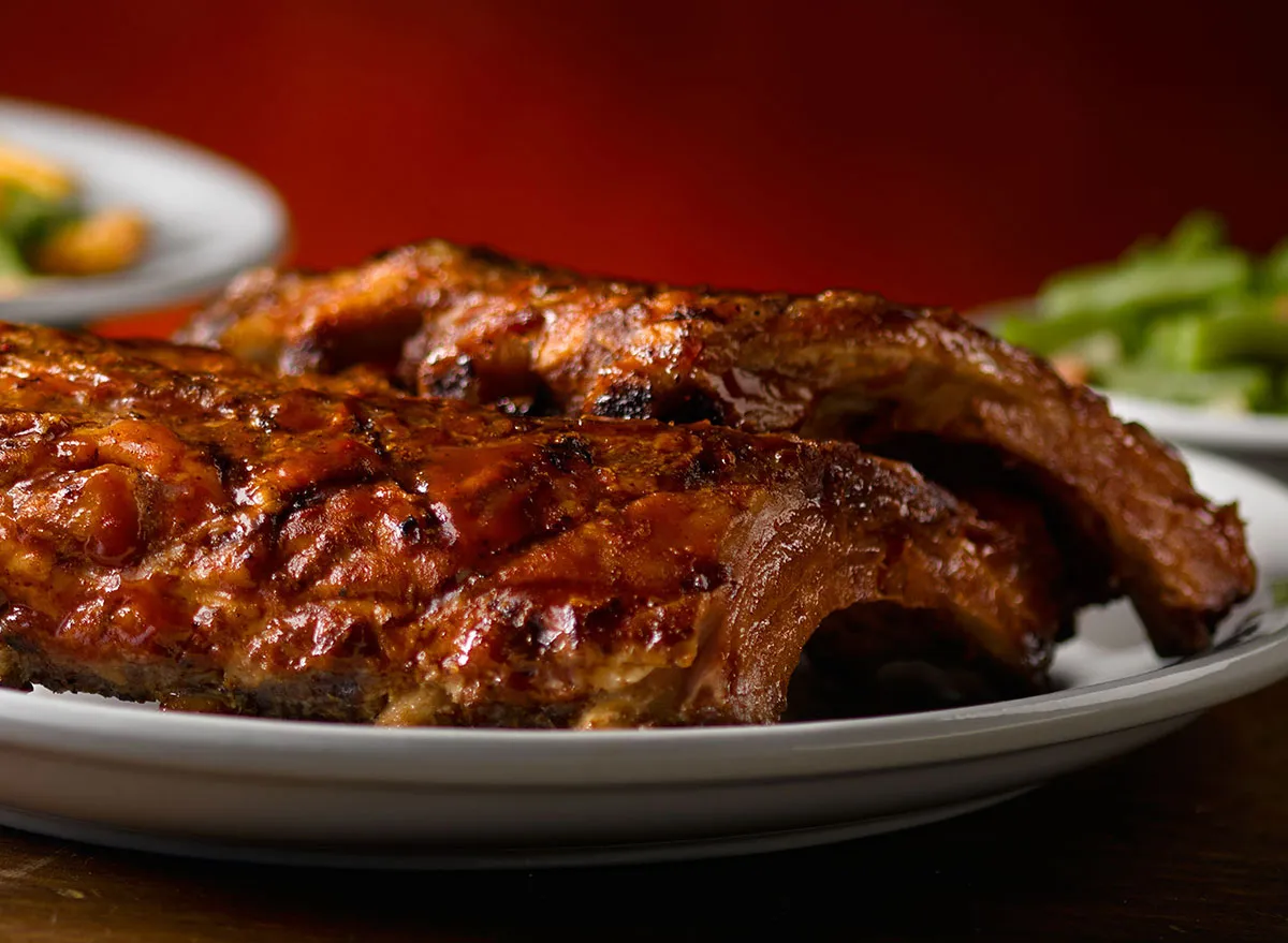 10 Restaurant Chains That Serve the Best Ribs