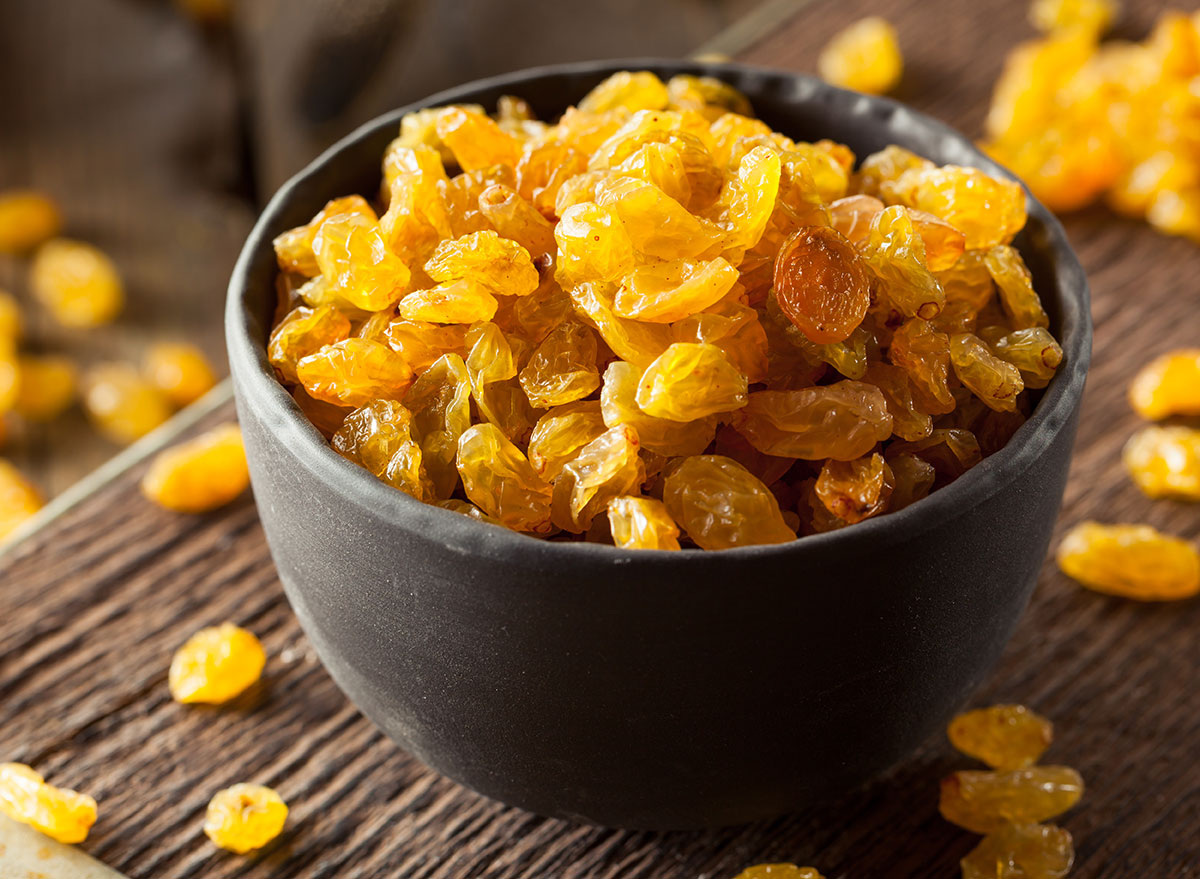 Are Raisins Healthy? 8 Benefits & Side Effects