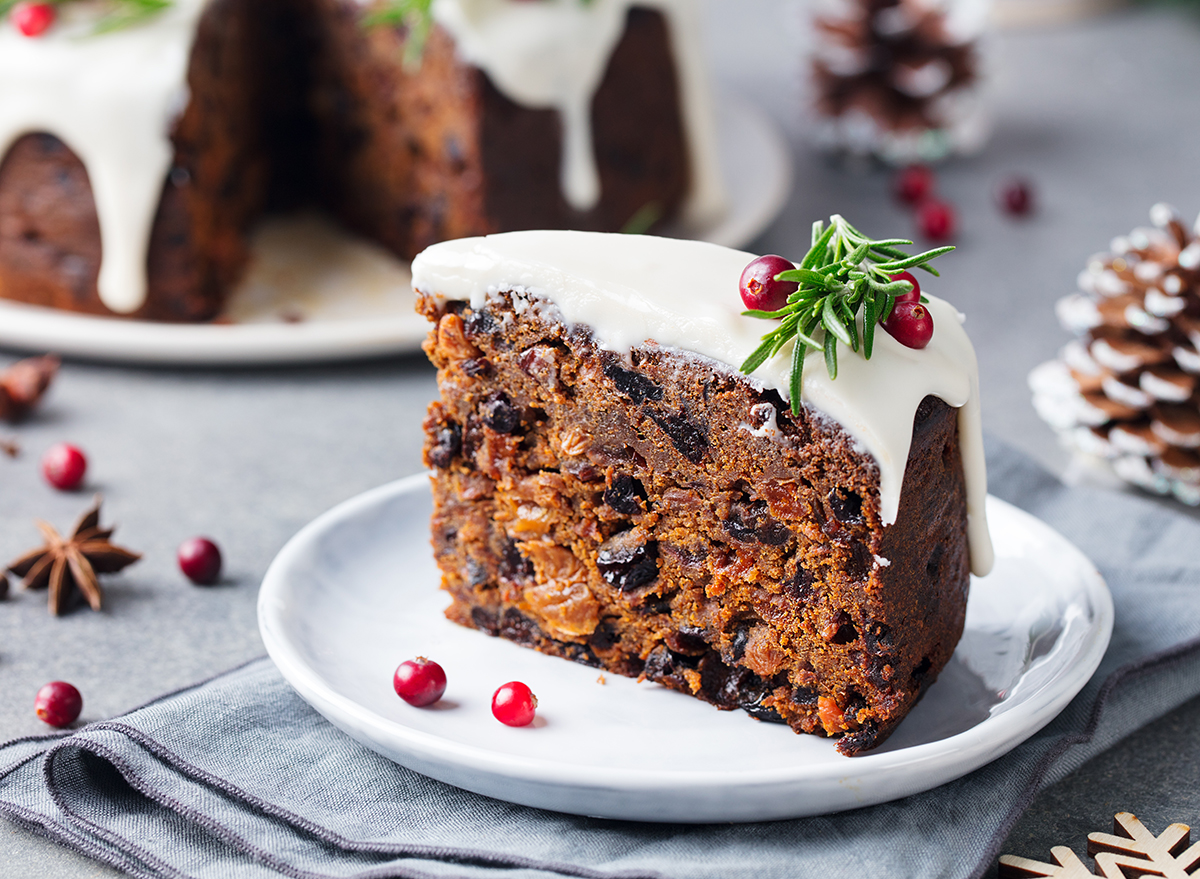 9 Worst Classic Holiday Desserts No One Makes Anymore