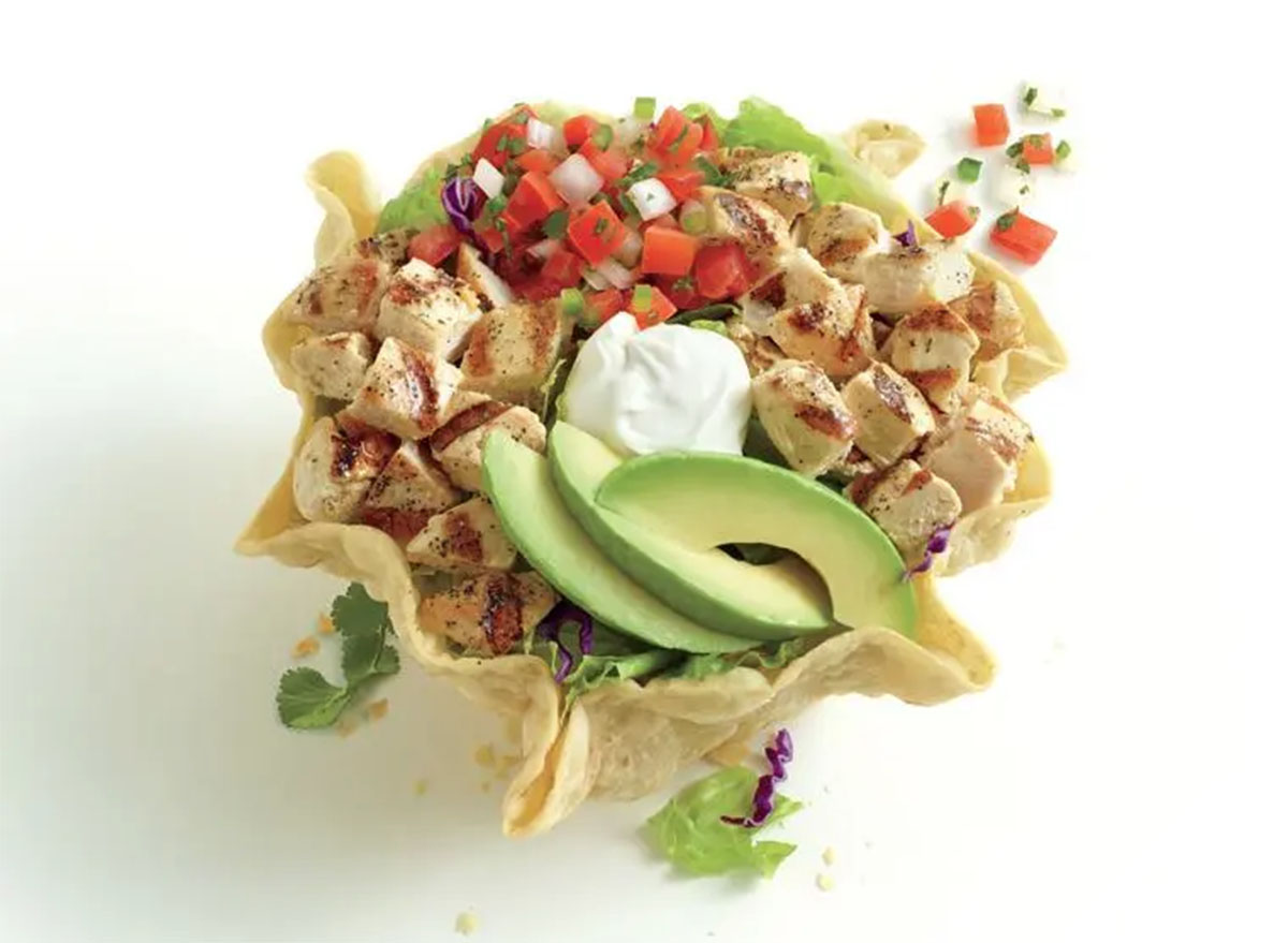 10 Fast-Food Restaurants That Serve the Best Salads