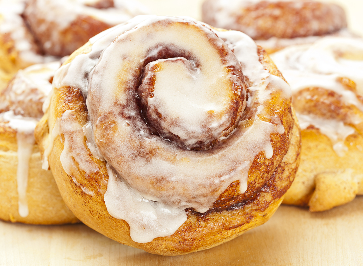 I Tried 5 Chain Restaurant Cinnamon Rolls and One Was the Clear Winner