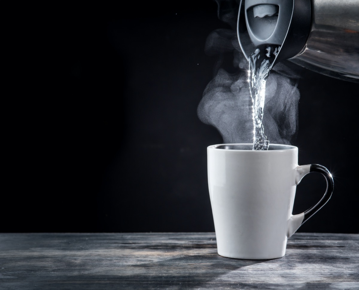 6 Benefits of Drinking Hot Water Every Day