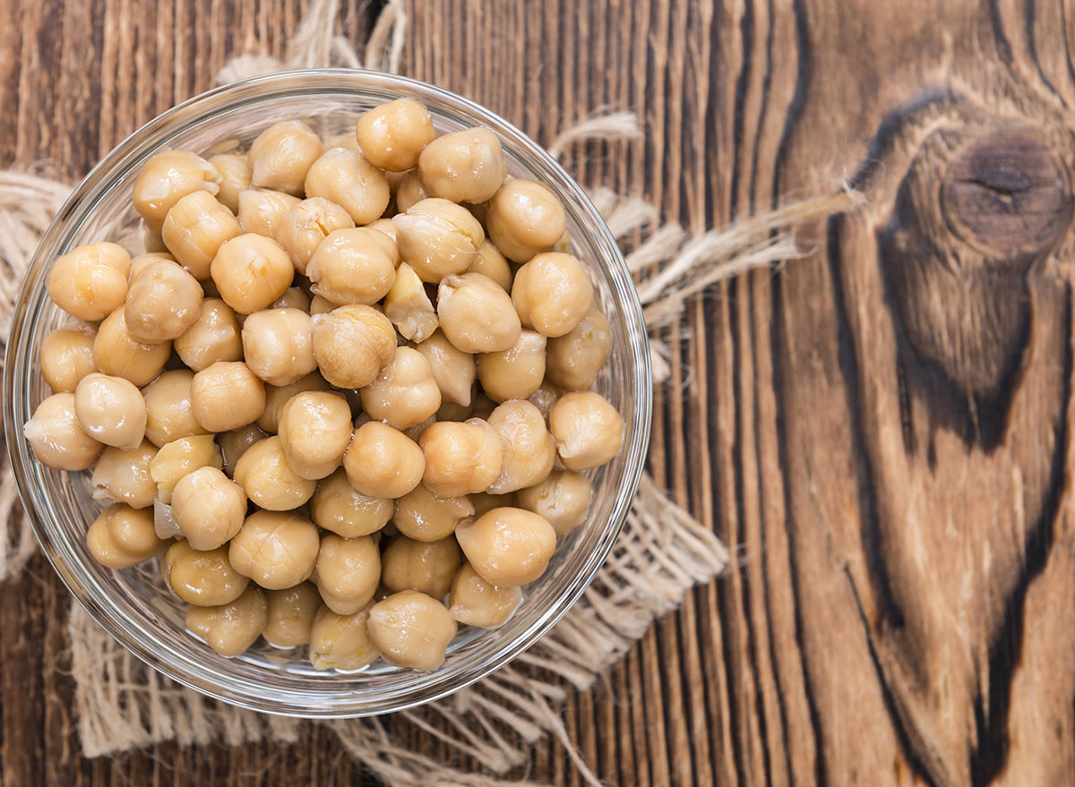 What Happens to Your Body When You Eat Canned Chickpeas — Eat This Not That