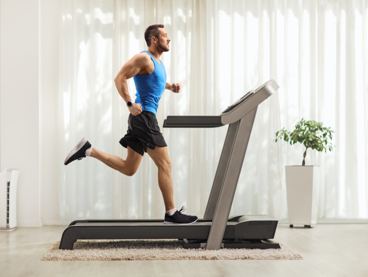 How Long You Should Be on the Treadmill to Burn Fat Fast