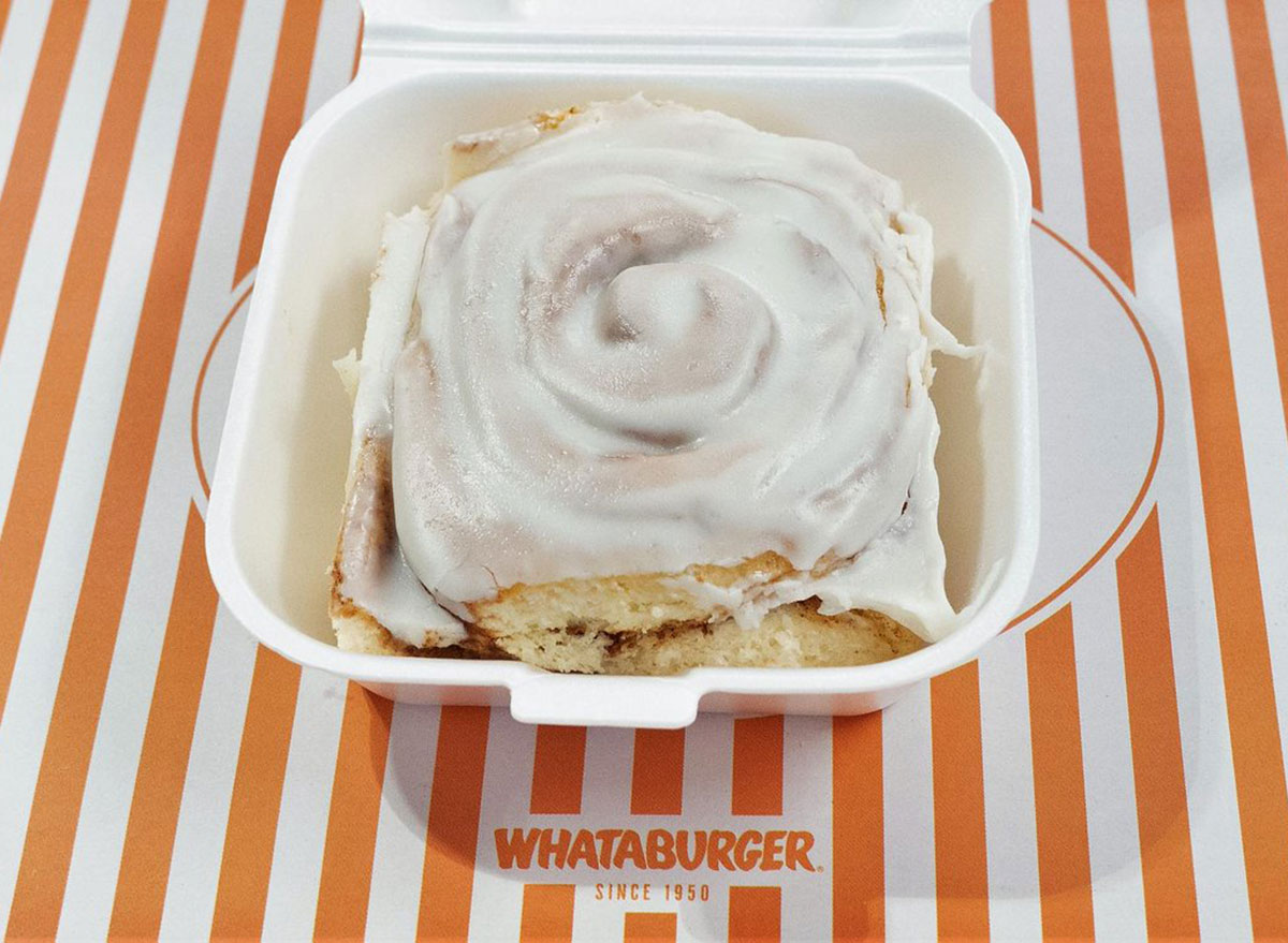 13 Chains That Serve the Best Cinnamon Rolls