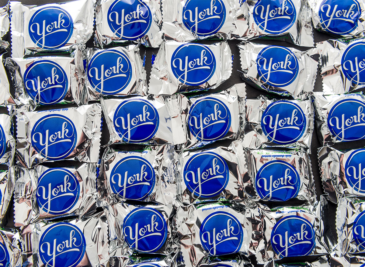 The Most Popular Candy the Year You Were Born — Eat This Not That