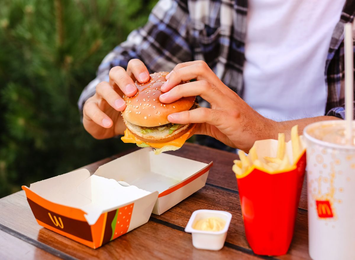 4 Fast-Food Chains Dietitians Avoid at All Costs — Eat This Not That