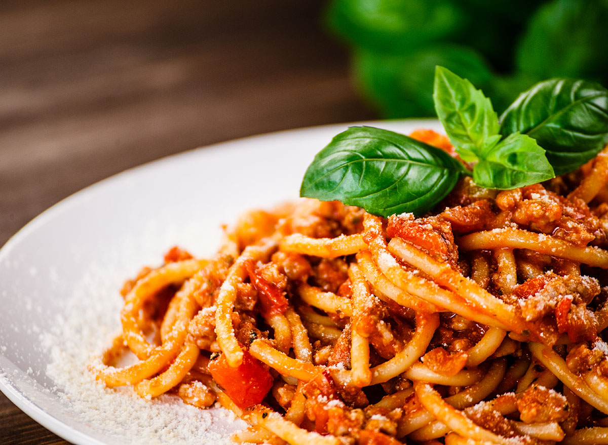 5 Ugly Side Effects of Eating Too Much Pasta, According to Science ...