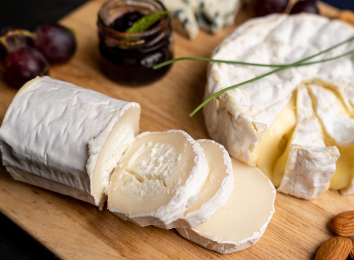 6 Best Low Sodium Cheeses According To A Dietitian