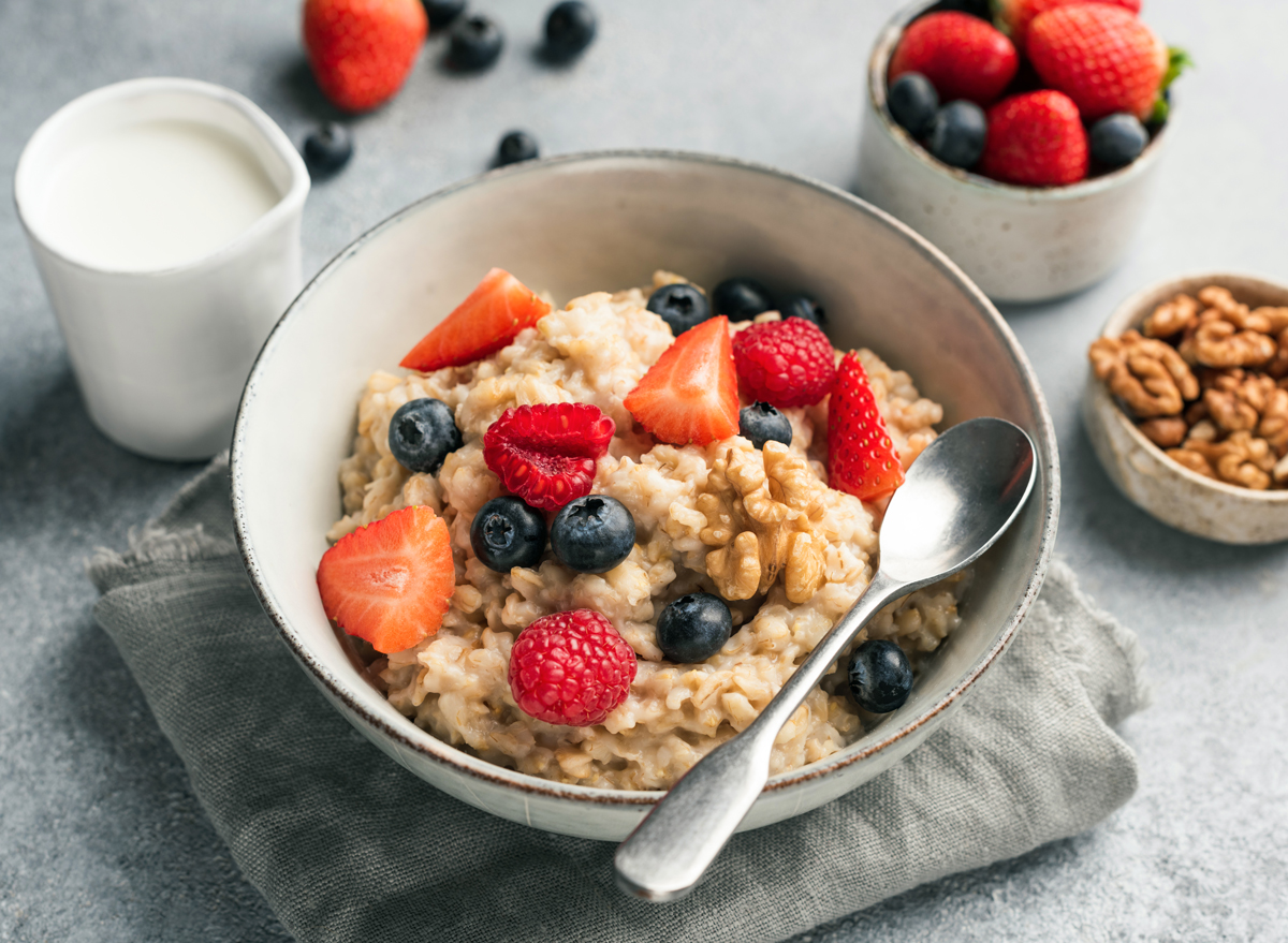 5 Best Oatmeal Habits if You Have Diabetes, Say Dietitians — Eat This ...