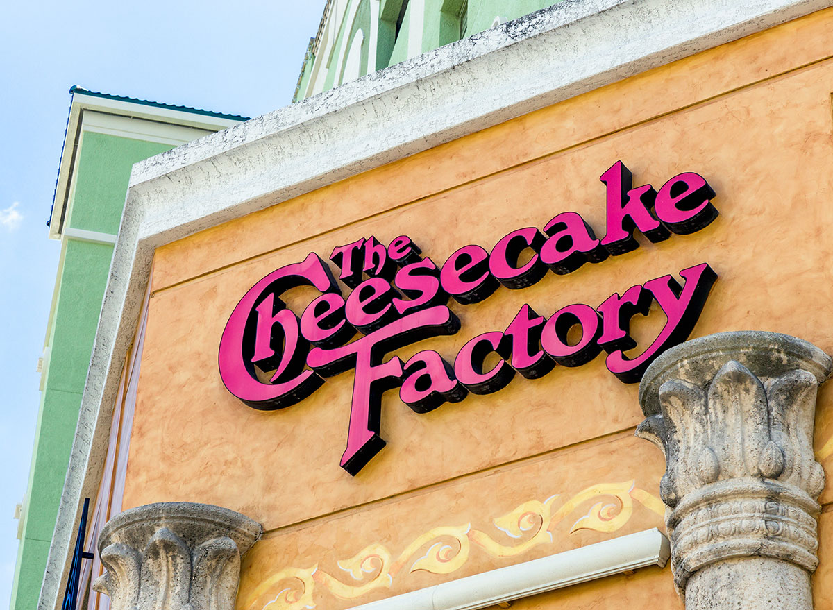 The Cheesecake Factory Menu: The Best and Worst Orders