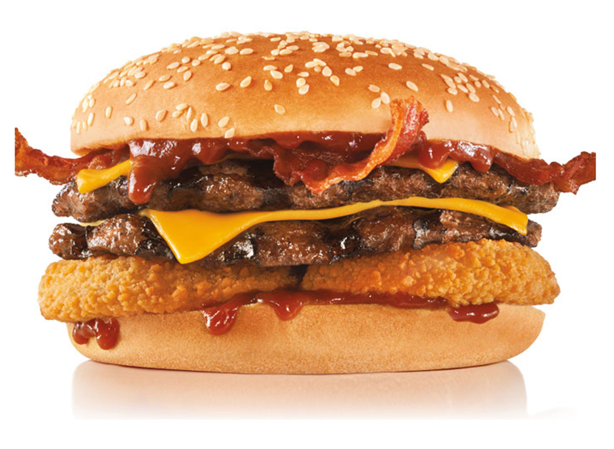 7 Best Western BBQ Burgers at Chain Restaurants, According to Diners