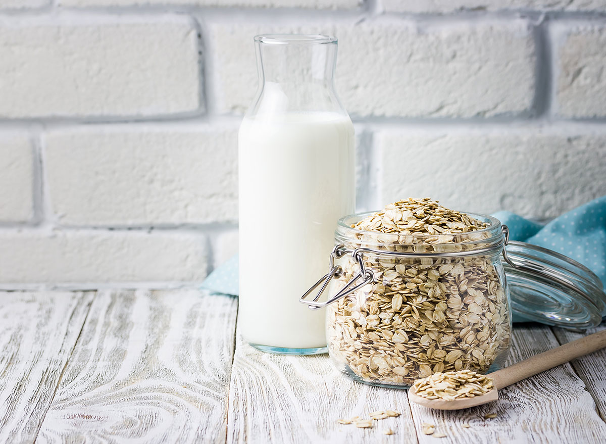 The Best Oat Milk Brands to Buy, Say Nutritionists — Eat This Not That