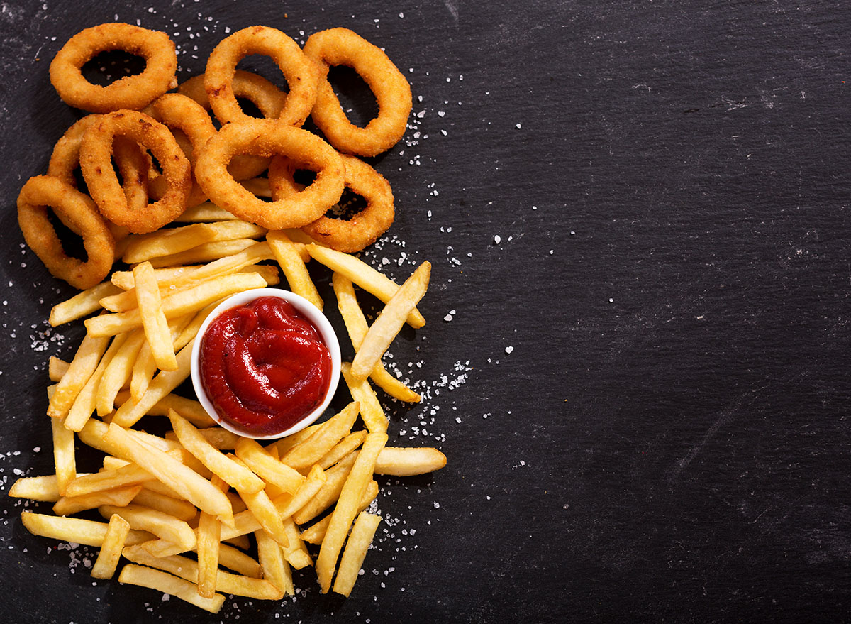 Want To Lose Visceral Fat? Avoid These 4 Foods, Dietitian Says