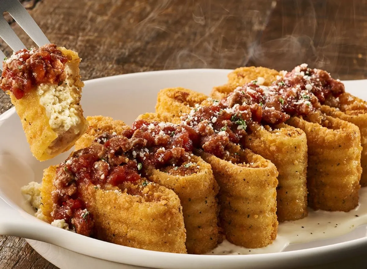 The 11 Most Beloved Olive Garden Dishes Of All Time