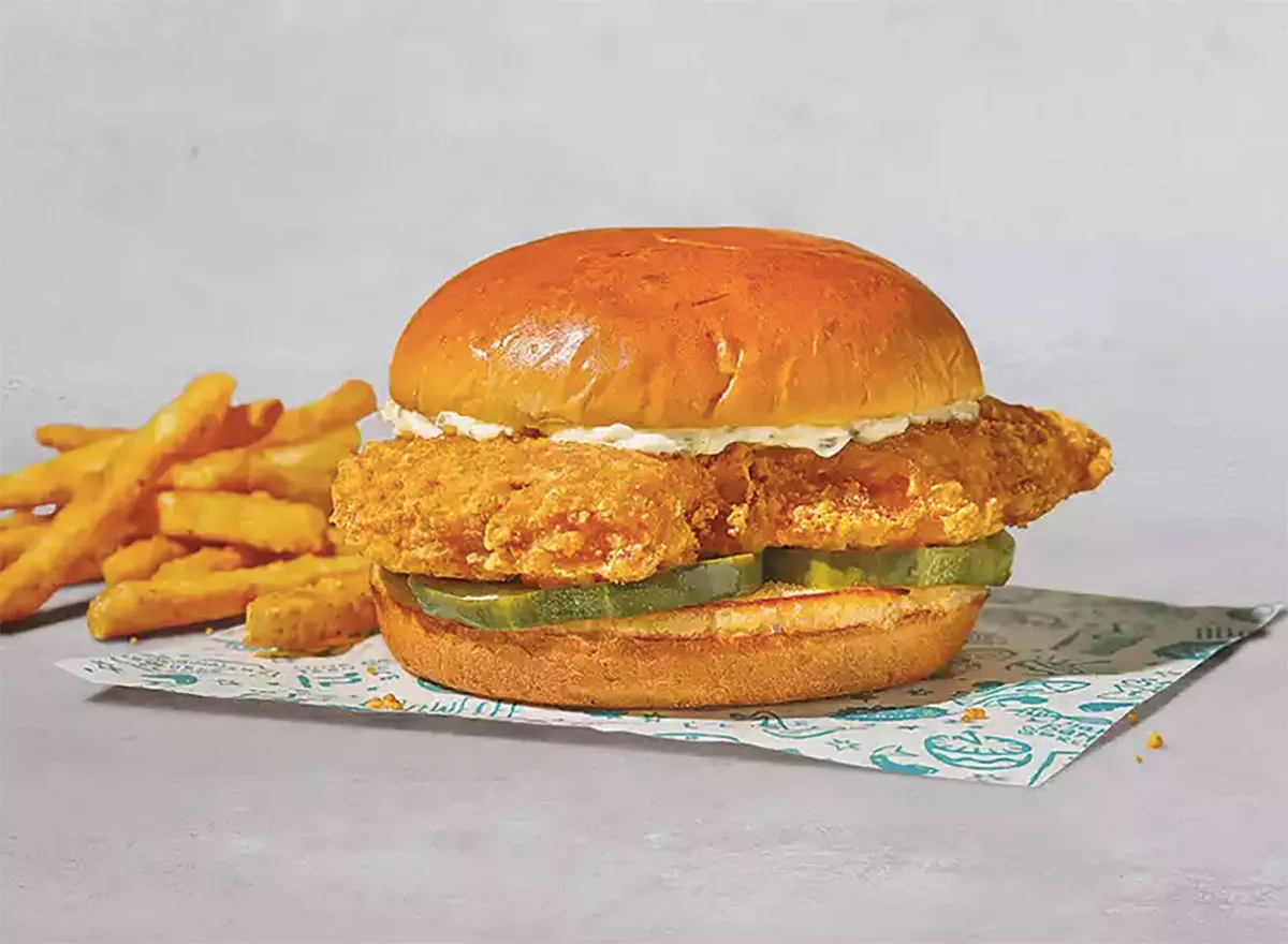 7 Fast-Food Chains That Serve the Freshest Seafood