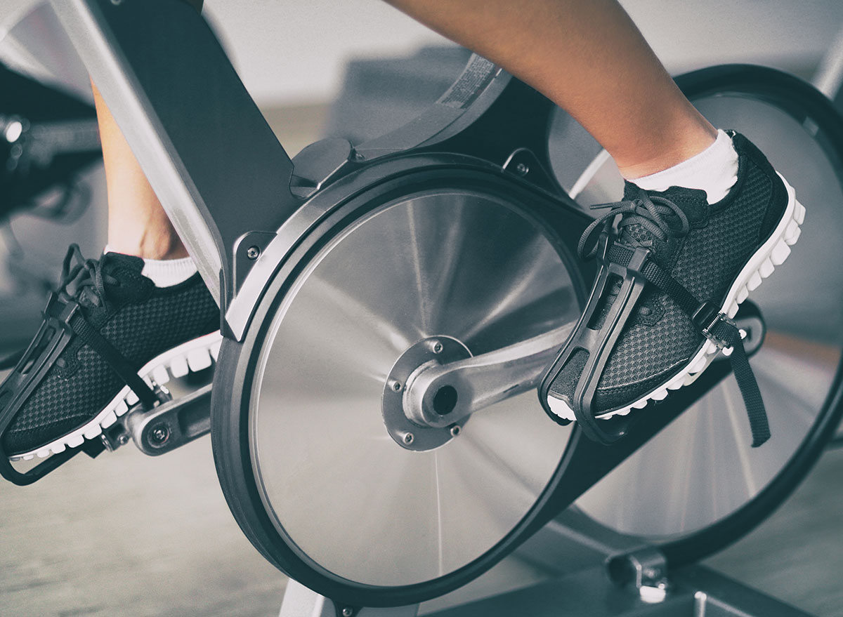 Stationary Bike or Elliptical: What's Better for Weight Loss?