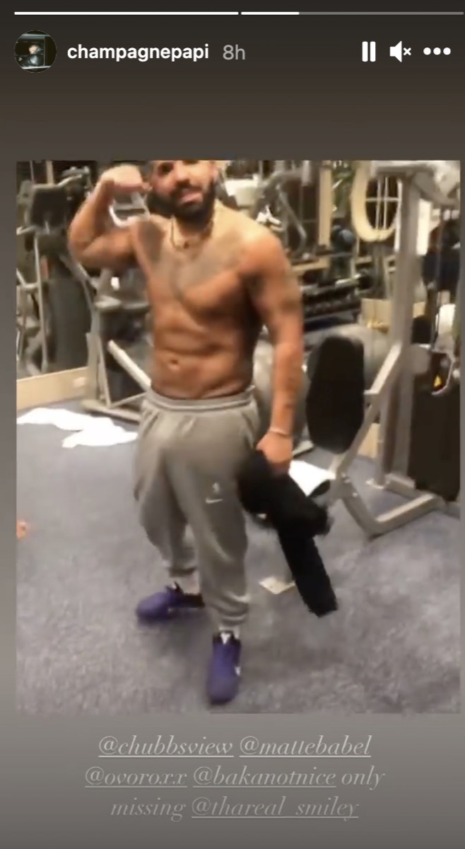 Drake Showcases Chiseled Six-Pack at the Gym — Eat This Not That