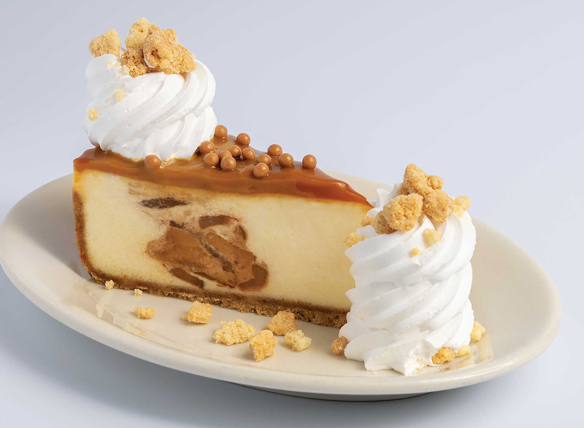 The Best and Worst Cheesecake Factory Cheesecakes - Eat This Not That