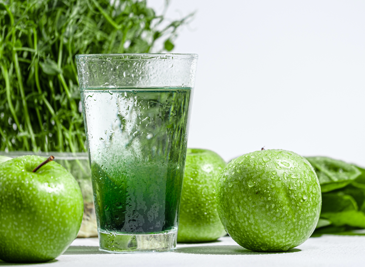 I Drank Chlorophyll Water for 7 Days—Here's What It Did to My Skin ...