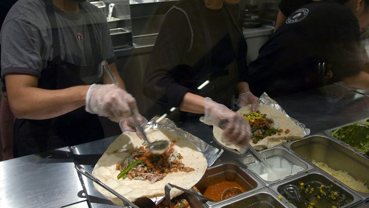 Chipotle Workers Reveal Reasons Behind Rampant Food Safety Issues