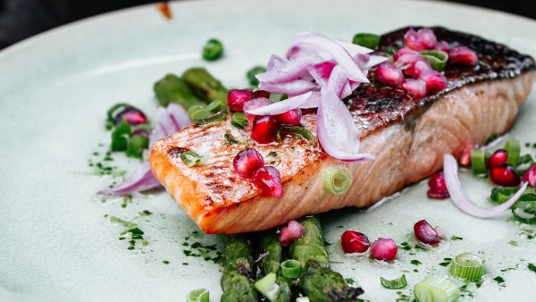 6 Ways Eating Fish Can Help You Lose Weight, Say Dietitians | Eat This ...