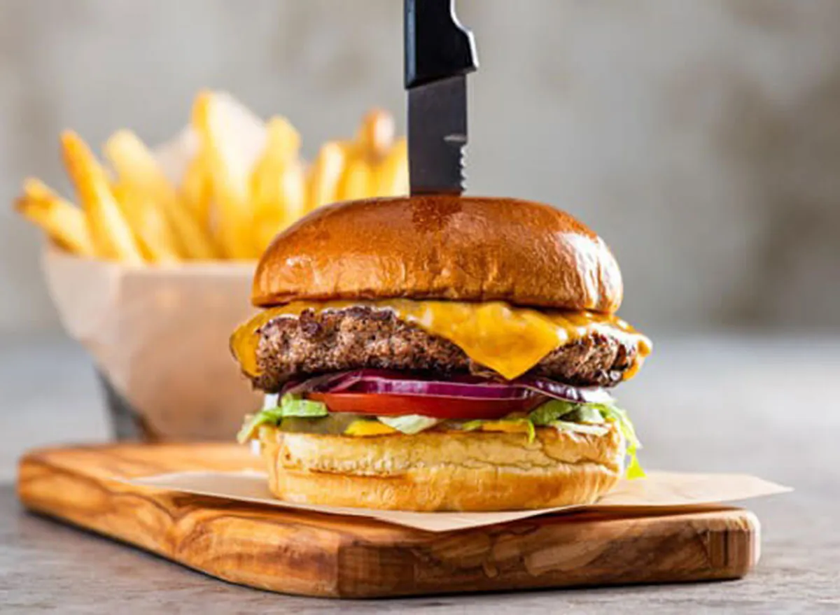 10 Restaurant Chains with the Best Classic Cheeseburgers
