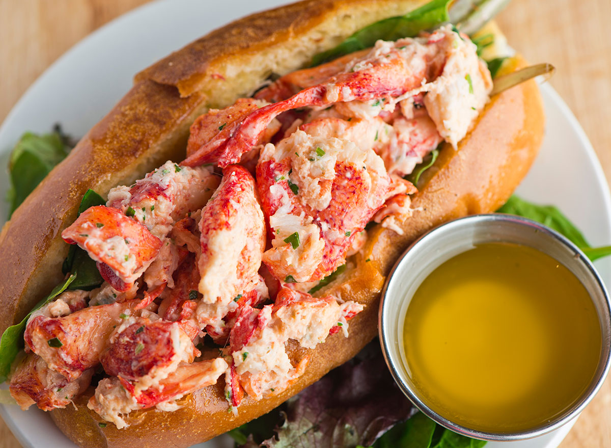 7 Seafood Chains Serving the Best Lobster Rolls, Ranked