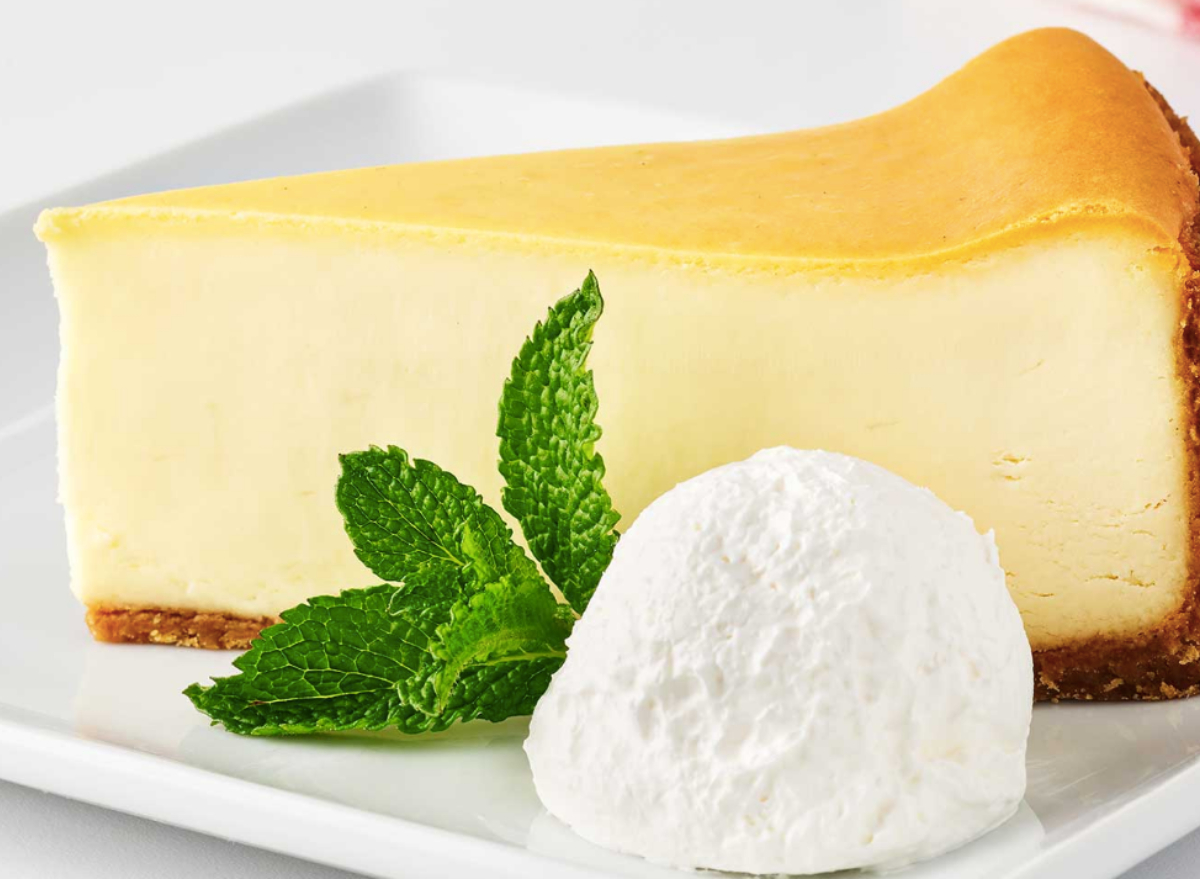Secrets About The Cheesecake Factory You Should Know — Eat This Not That