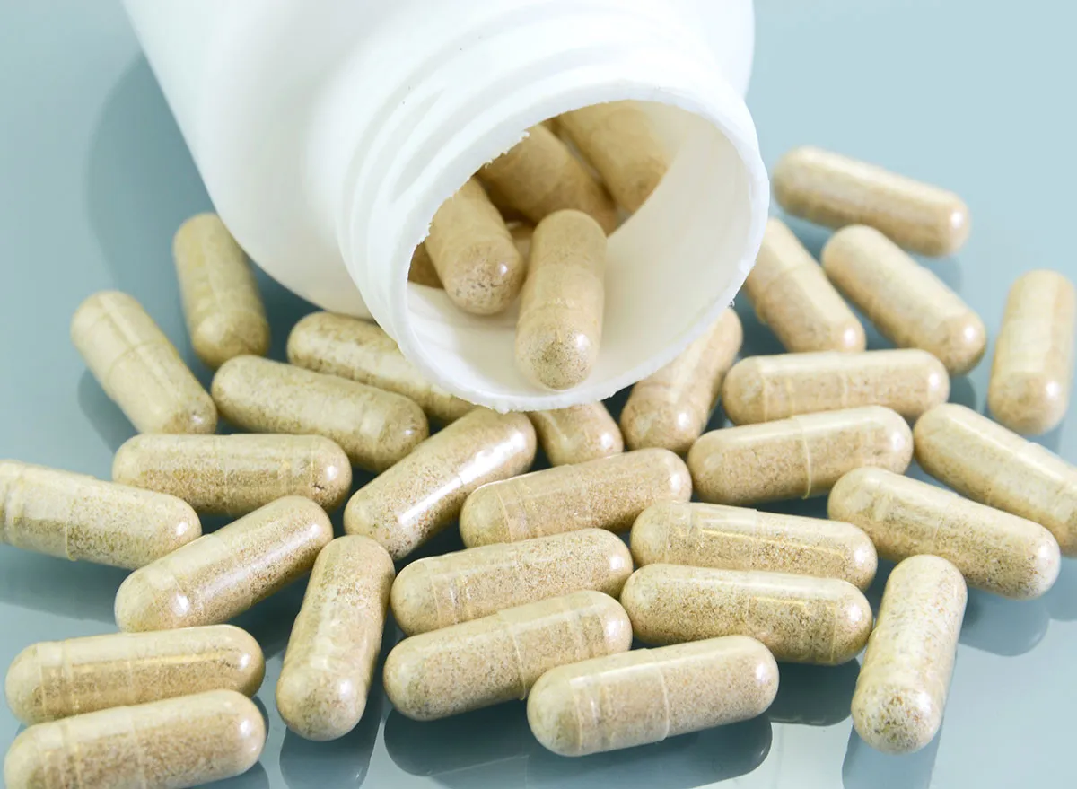 9 Best Anti-Inflammatory Supplements, According to Dietitians