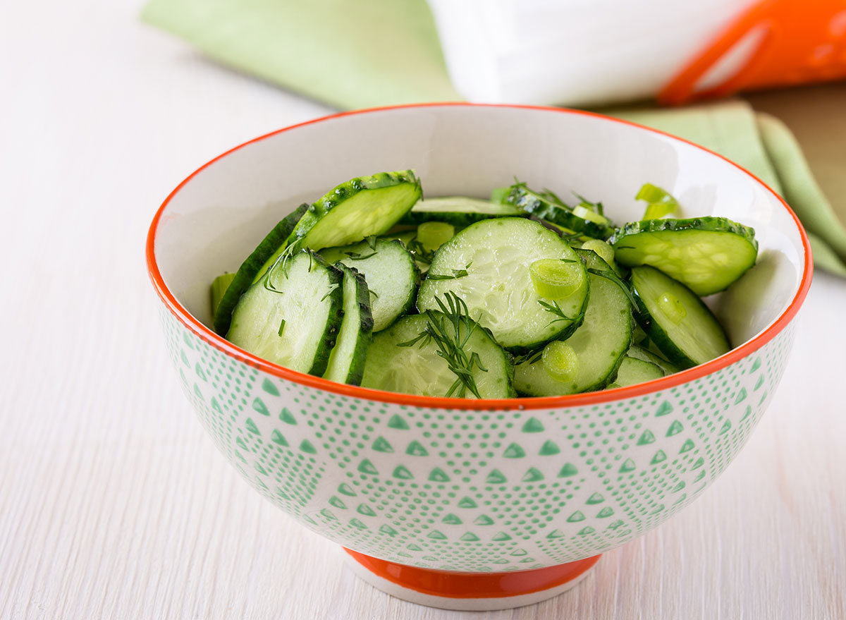 8 Science-Backed Benefits of Eating Cucumbers